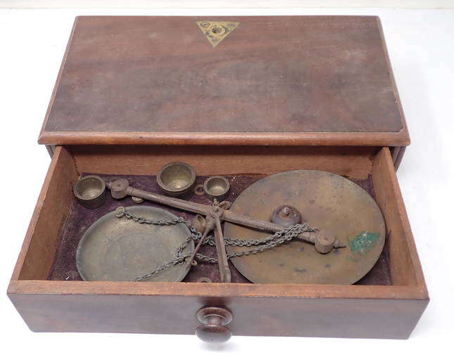 Antique Jewelers Scale (#0223) on Jan 08, 2023 | M.J. Stasak Jr ...