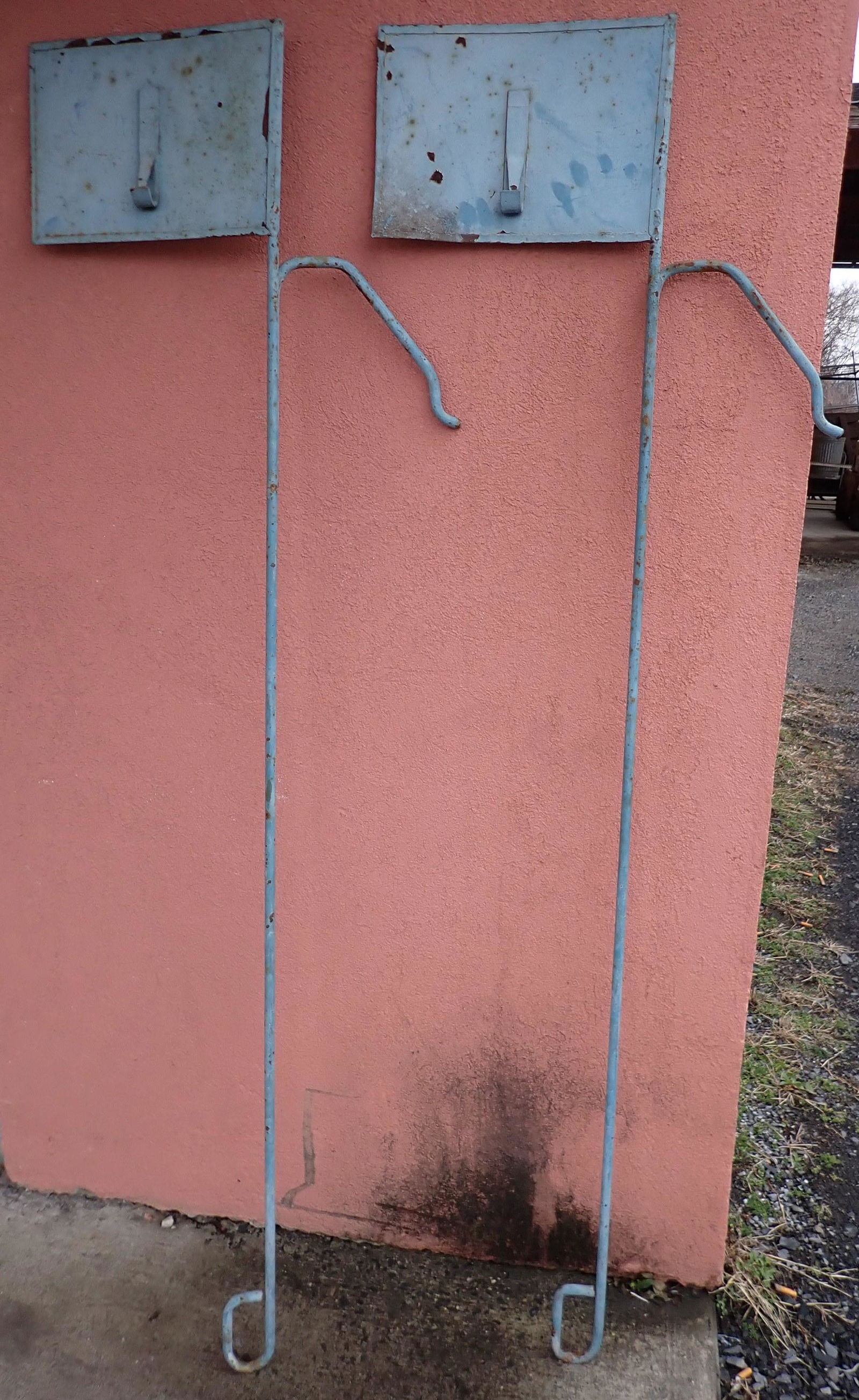 Railroad Track Train Signs / Markers