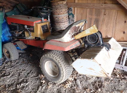 Simplicity 7116 Hydrostatic Garden Tractor