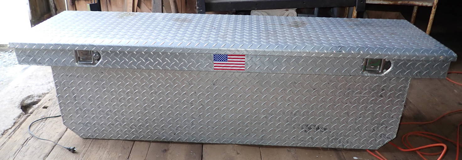 Diamond Plate Aluminum Truck Box