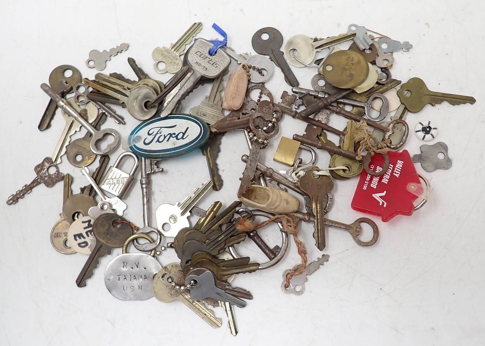 Usn Tag Skeleton & Misc Keys Auction