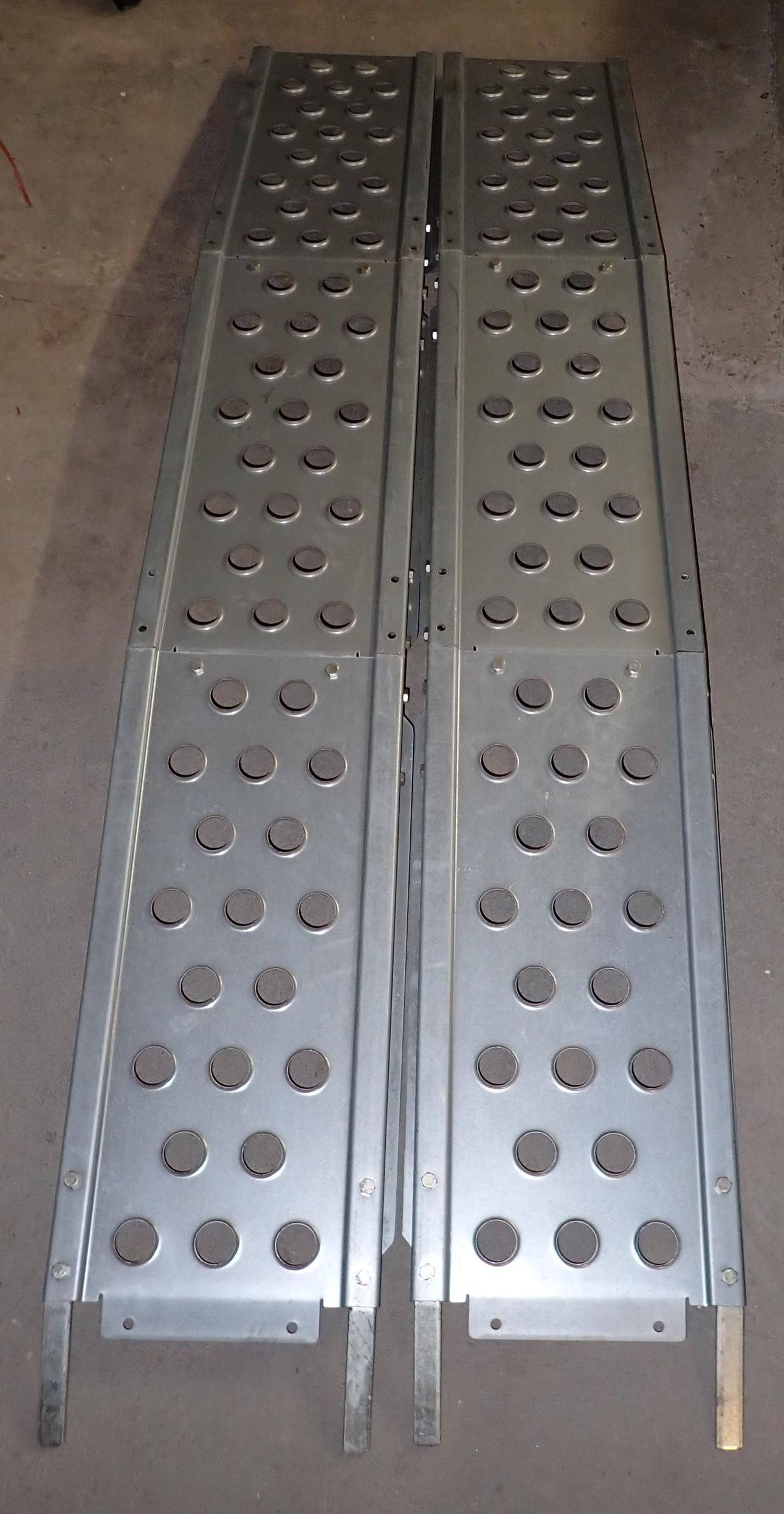 Pair Of Highland Ramps Auction