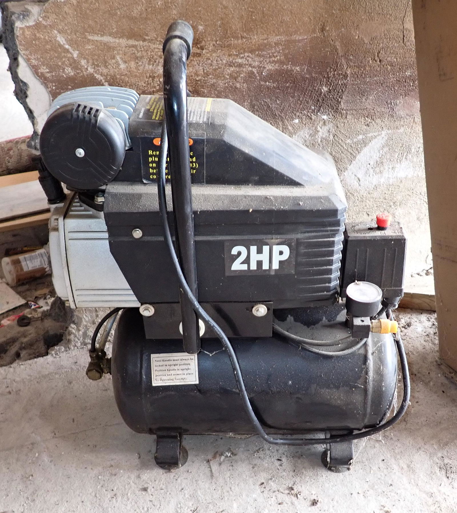 Central Pneumatic 2hp Air Compressor