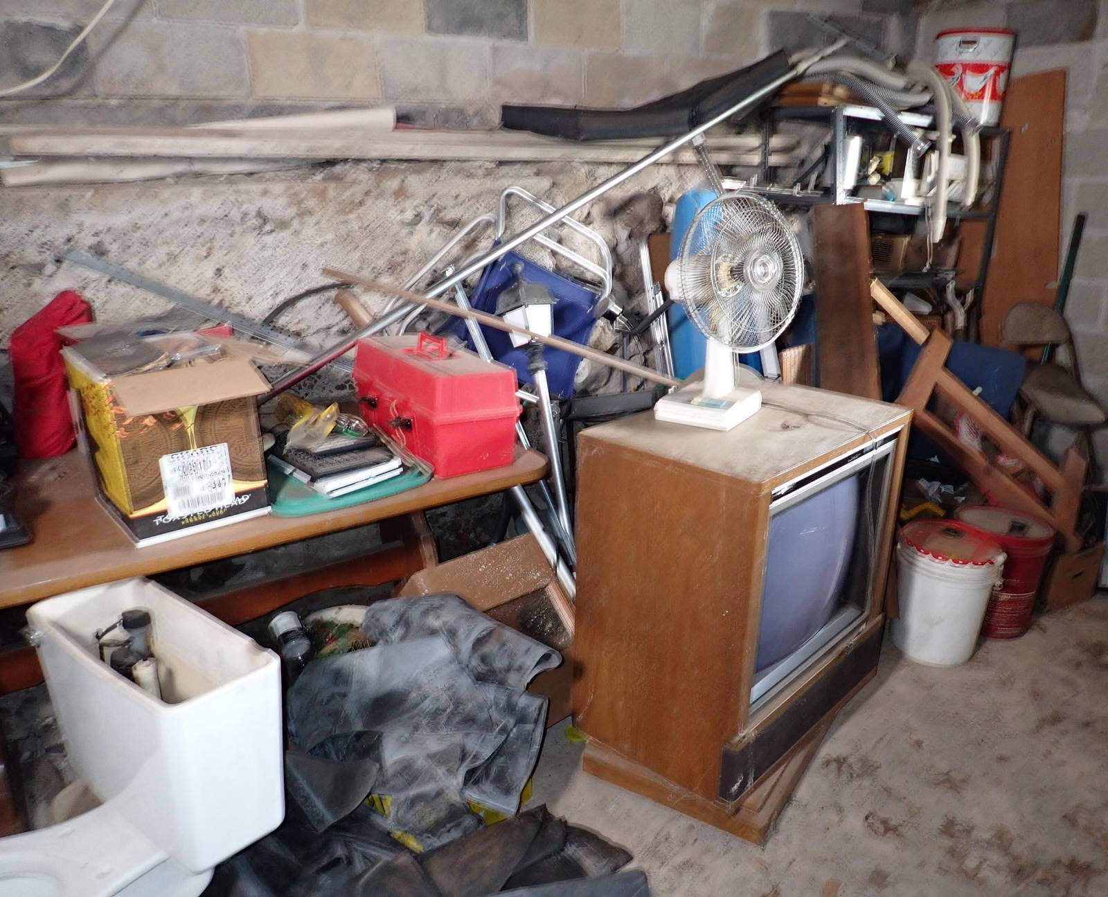 Charcoal Grills & Partial Garage Contents Auction