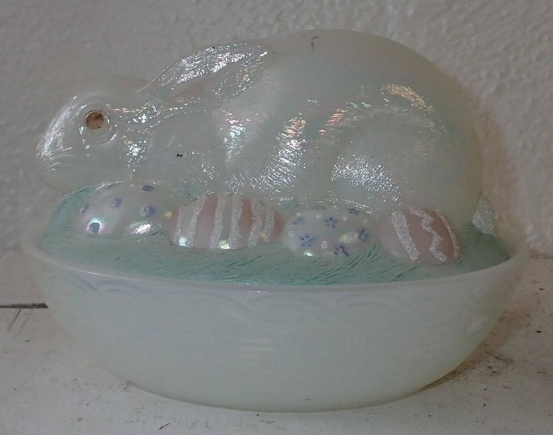 M Wagner Artist Signed Fenton Rabbit On Nest Auction