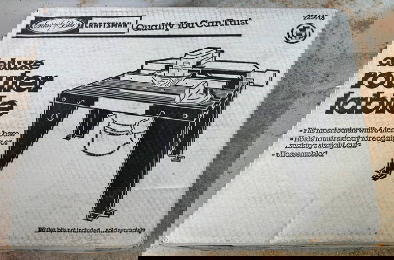 Craftsman Deluxe Router Table