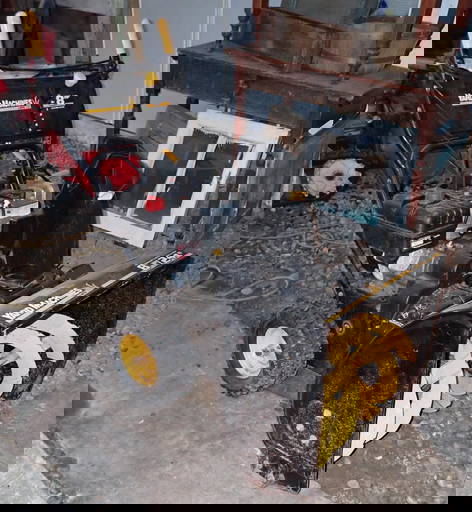 Mtd Yard Machines 8hp / 24" Snowblower