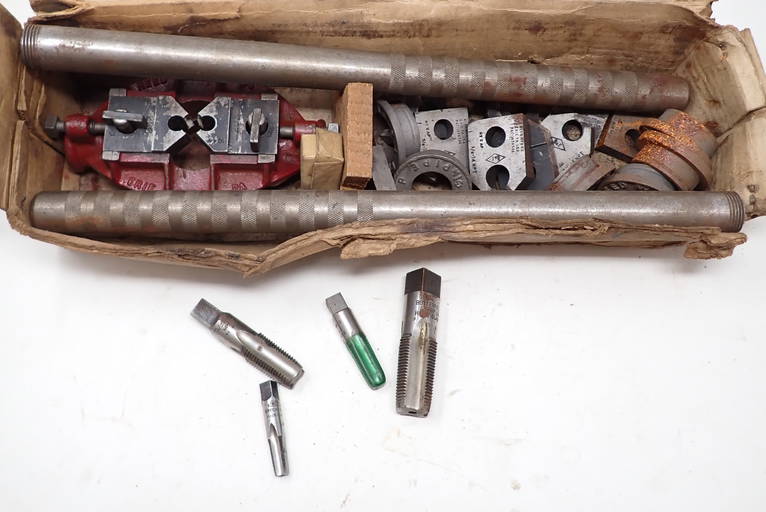 Reed Pipe Threader Taps & Dies