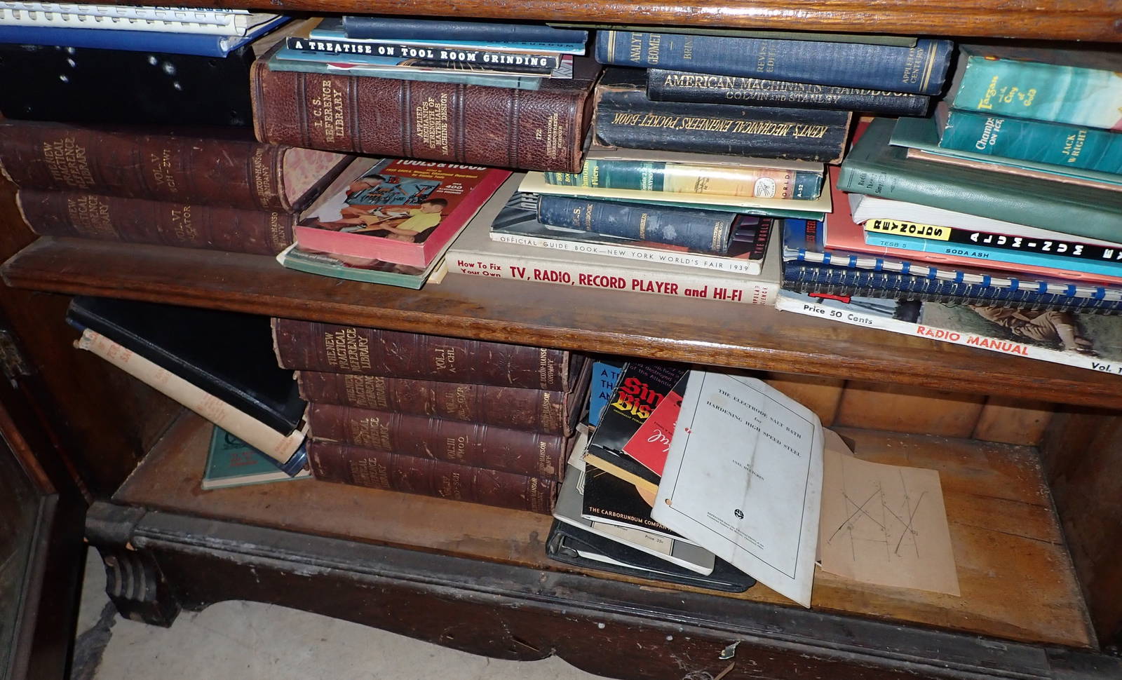 Ics Reference Library & Misc Books Auction