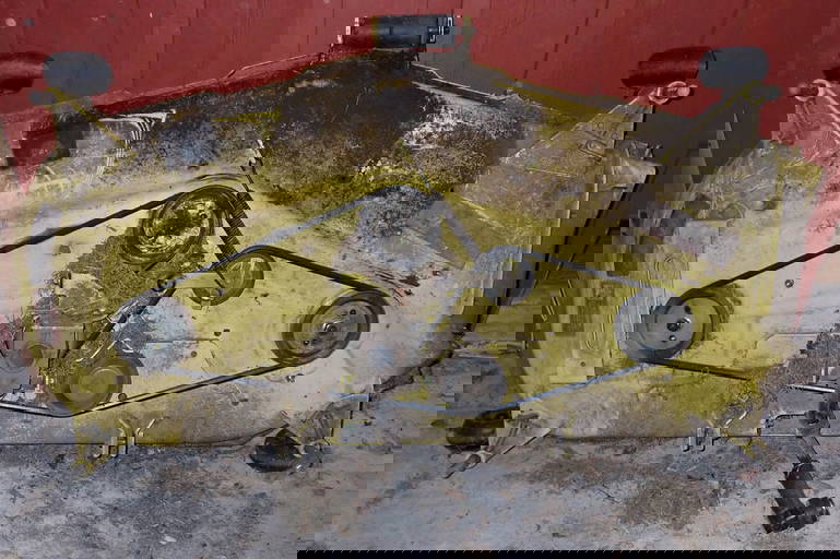 John Deere 60" Mower Deck