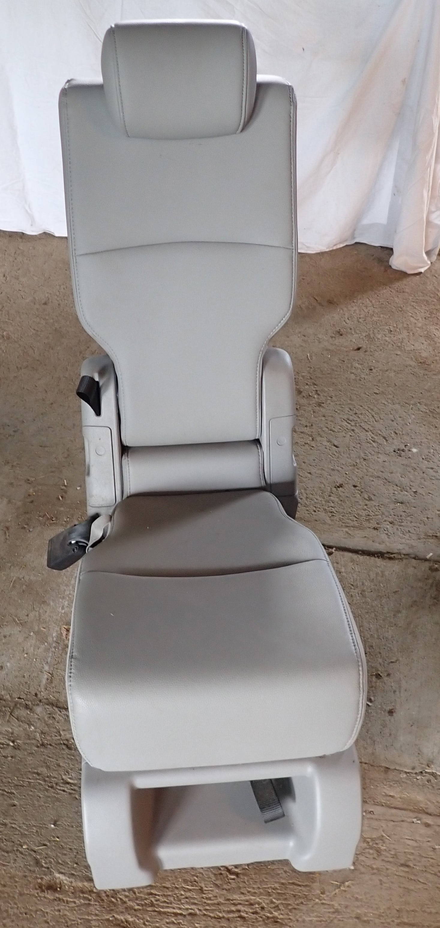 Toyota Odyssey Mini Van Rear Seat Auction