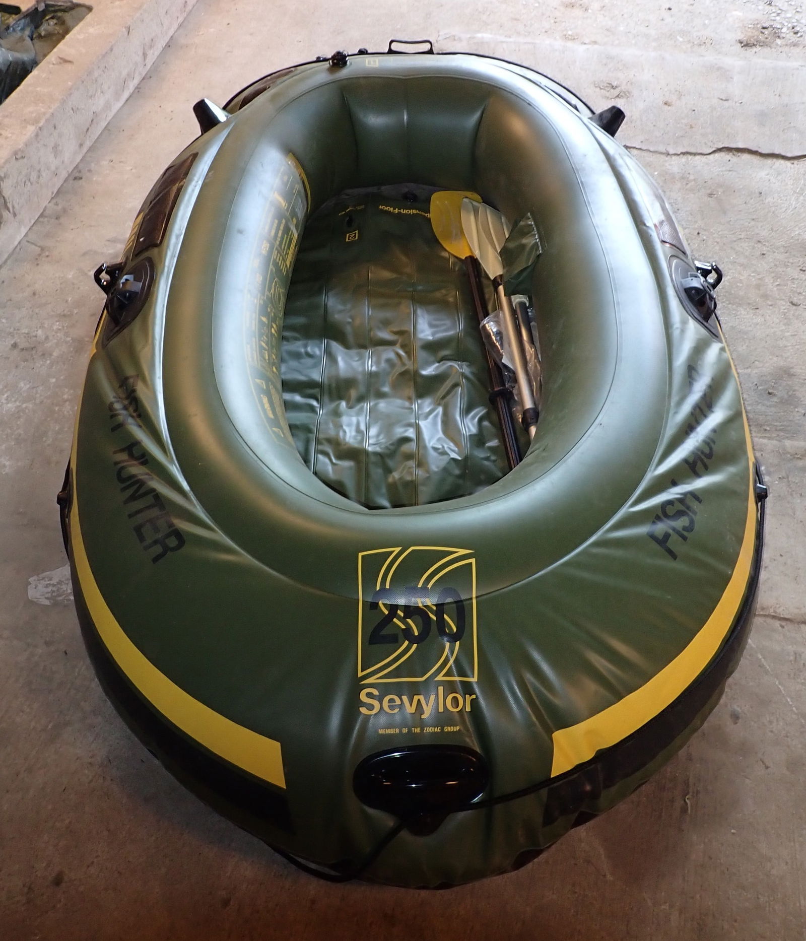 Sevylor Fish Hunter Raft Auction