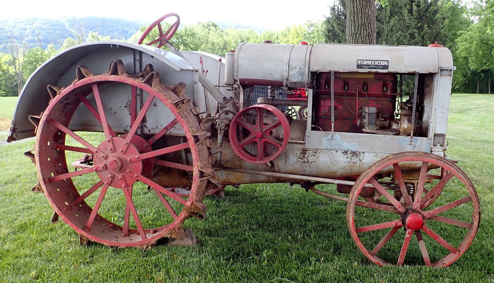 Antique Mccormick Deering 15-30 Farm Tractor Auction
