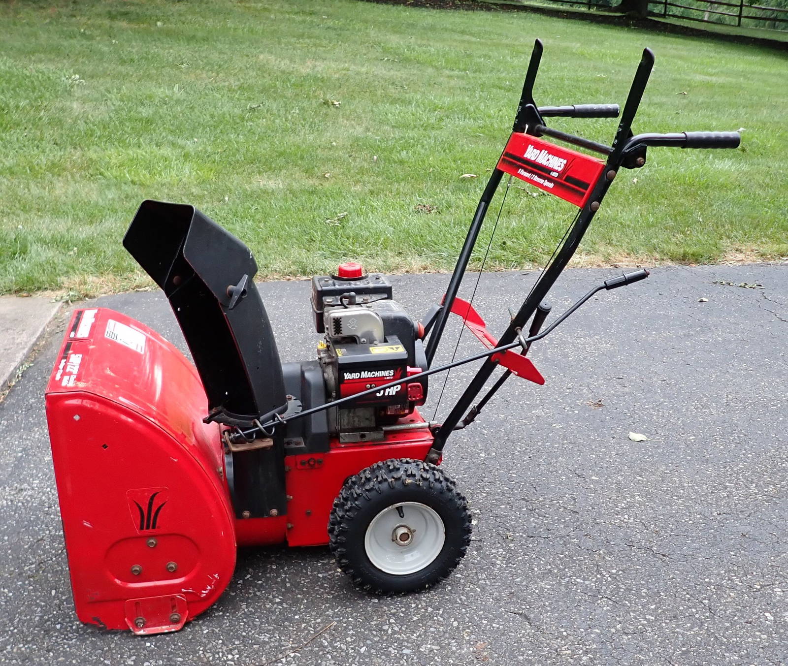 Yard Machines Snowblower Auction