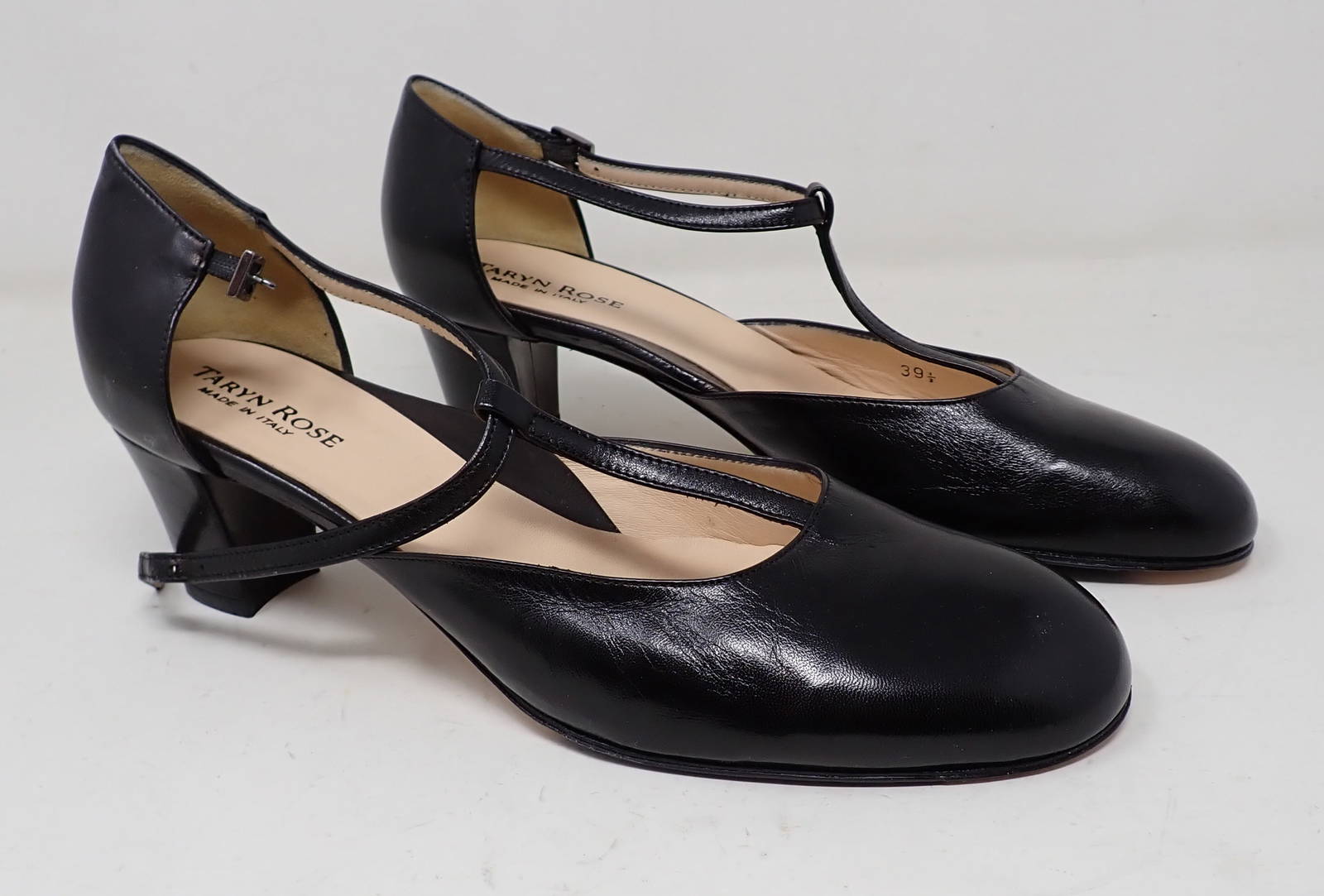 Taryn Rose Womens Shoes Auction