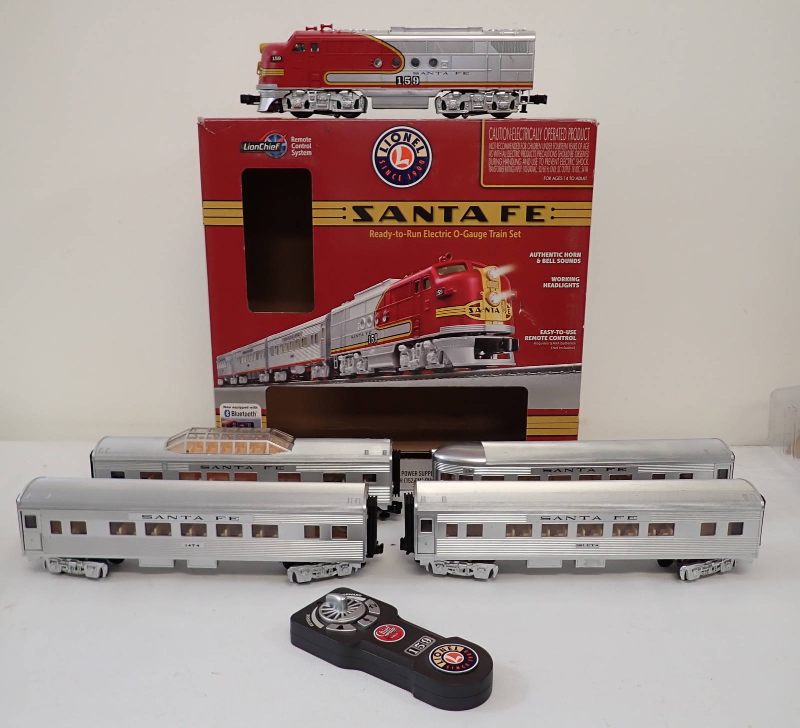 Lionel Chief Santa Fe O Gauge Train Set Auction
