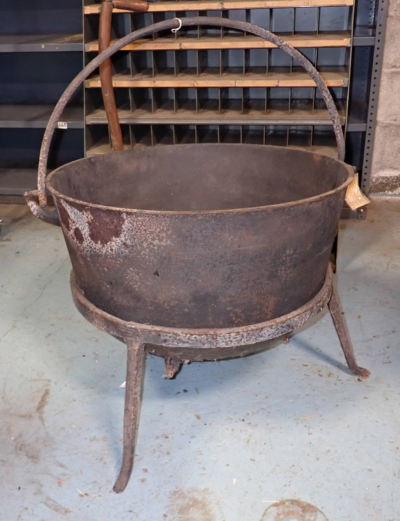 Savery Philadelphia Cast Iron Cauldron & Stand Auction