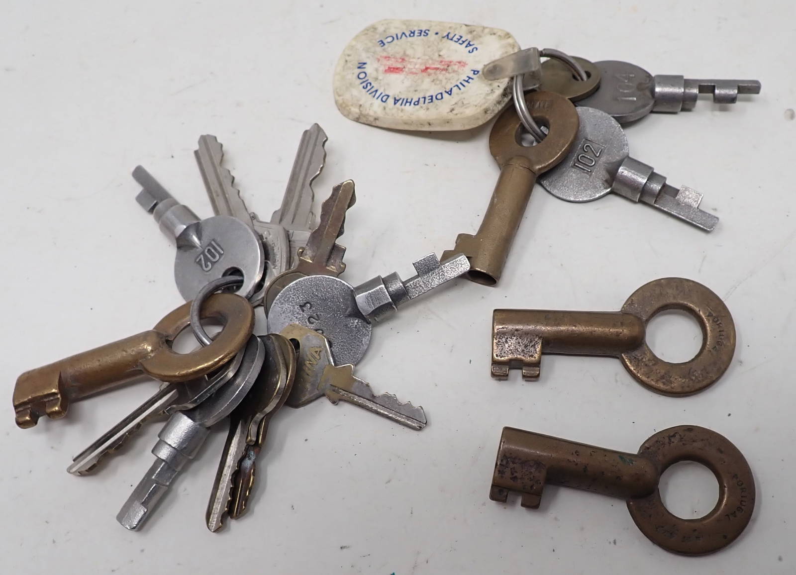 Adlake Brass Railroad & Misc Keys Auction