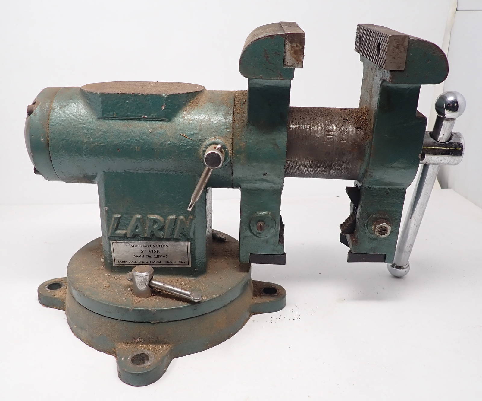 Larin 5" Bench Swivel Vise Model Lbv-5 Auction