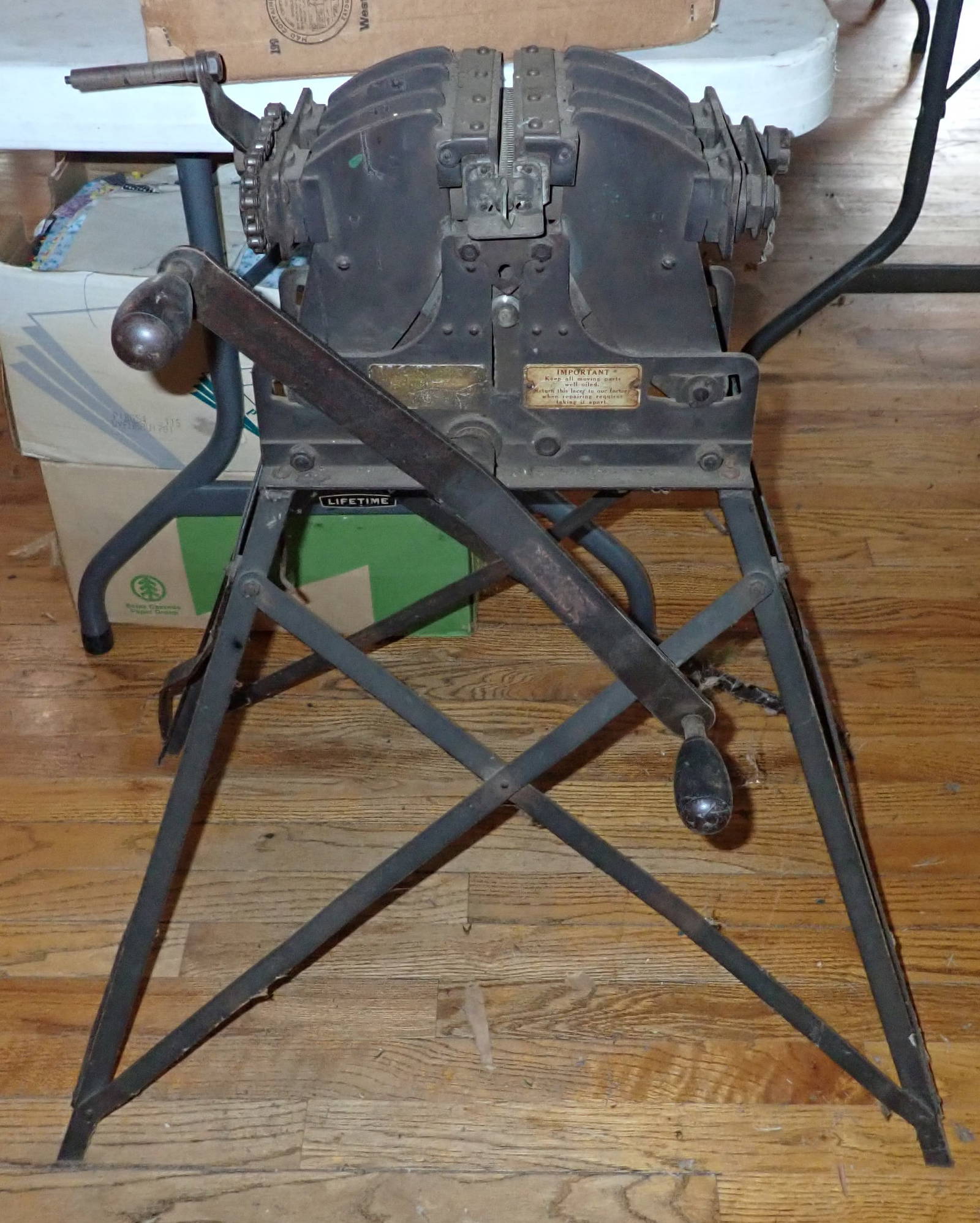 Clipper No. 9 Portable Lacer Auction