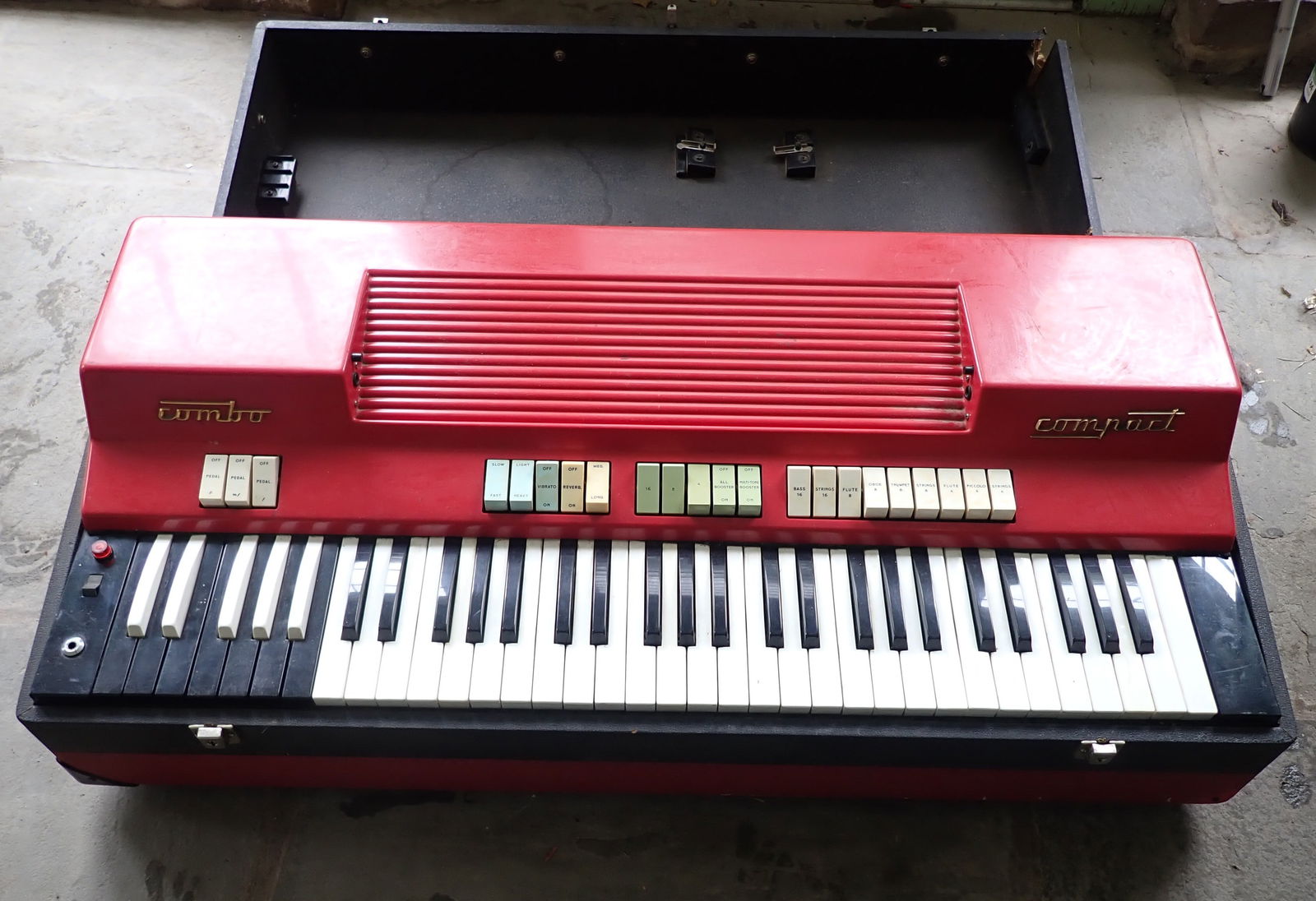 Farfisa Compact Combo Organ - Jun 01, 2025 | M.j. Stasak Jr. Auction ...
