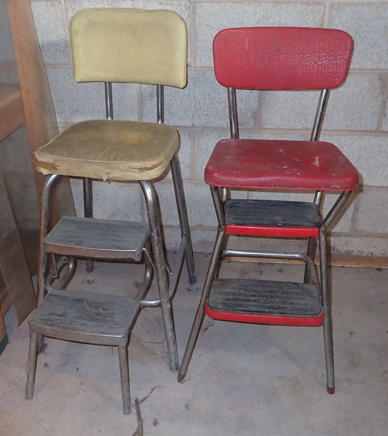 Kitchen Utility Stools / Chairs Incl Cosco - Jun 15, 2025 | M.j. Stasak ...