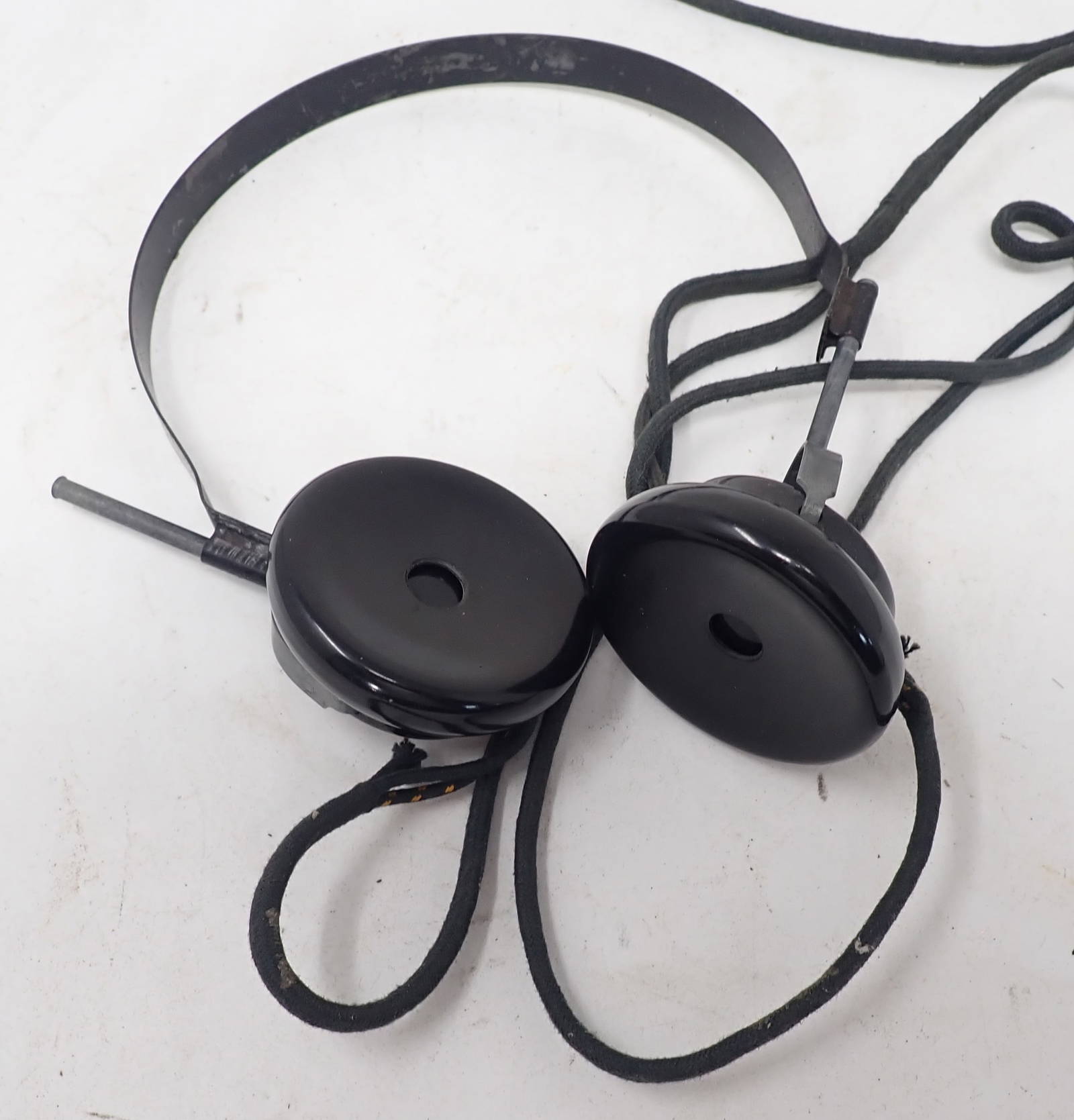 Acme Deluxe Trimm Radio Headphones Auction