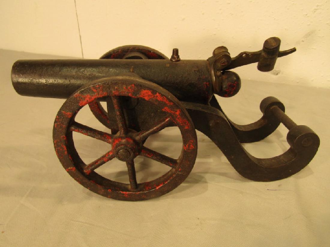 ANTIQUE SIGNAL CANNON