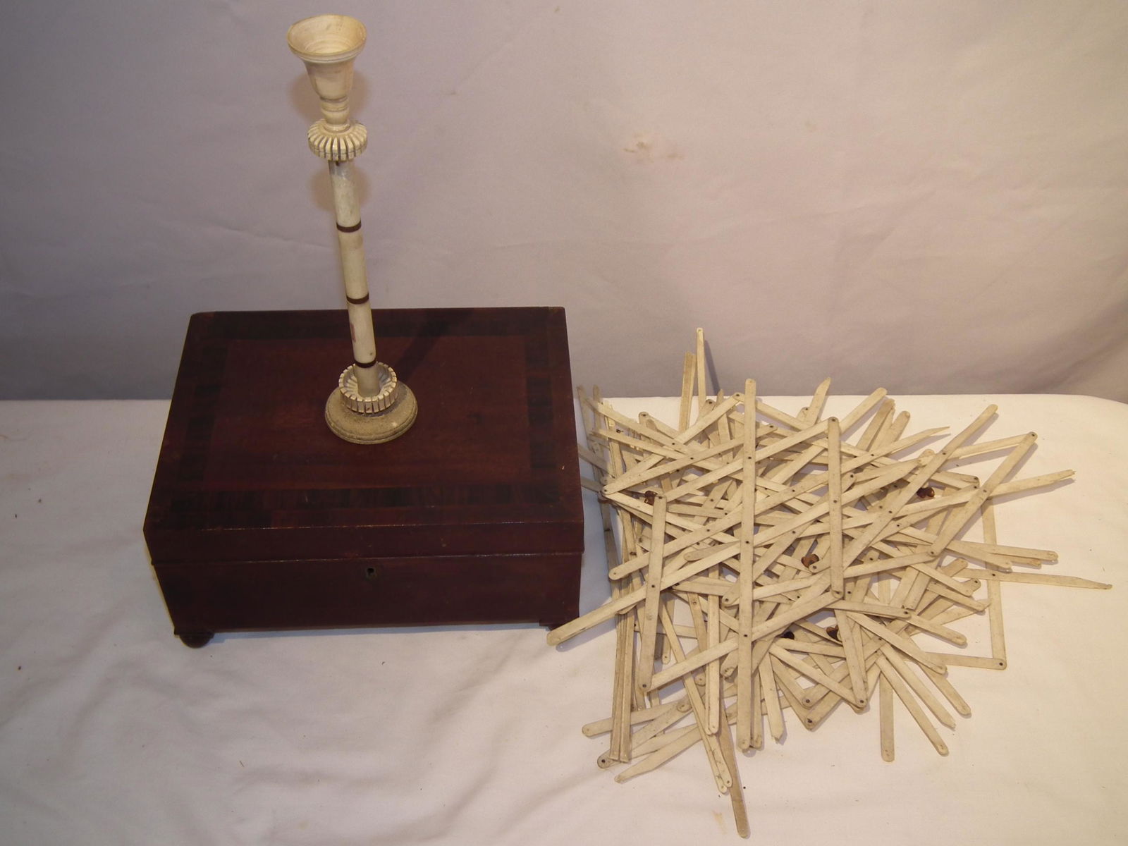 ANTIQUE SWIFT ON BOX - Apr 26, 2020 | Americana Auctions in MA