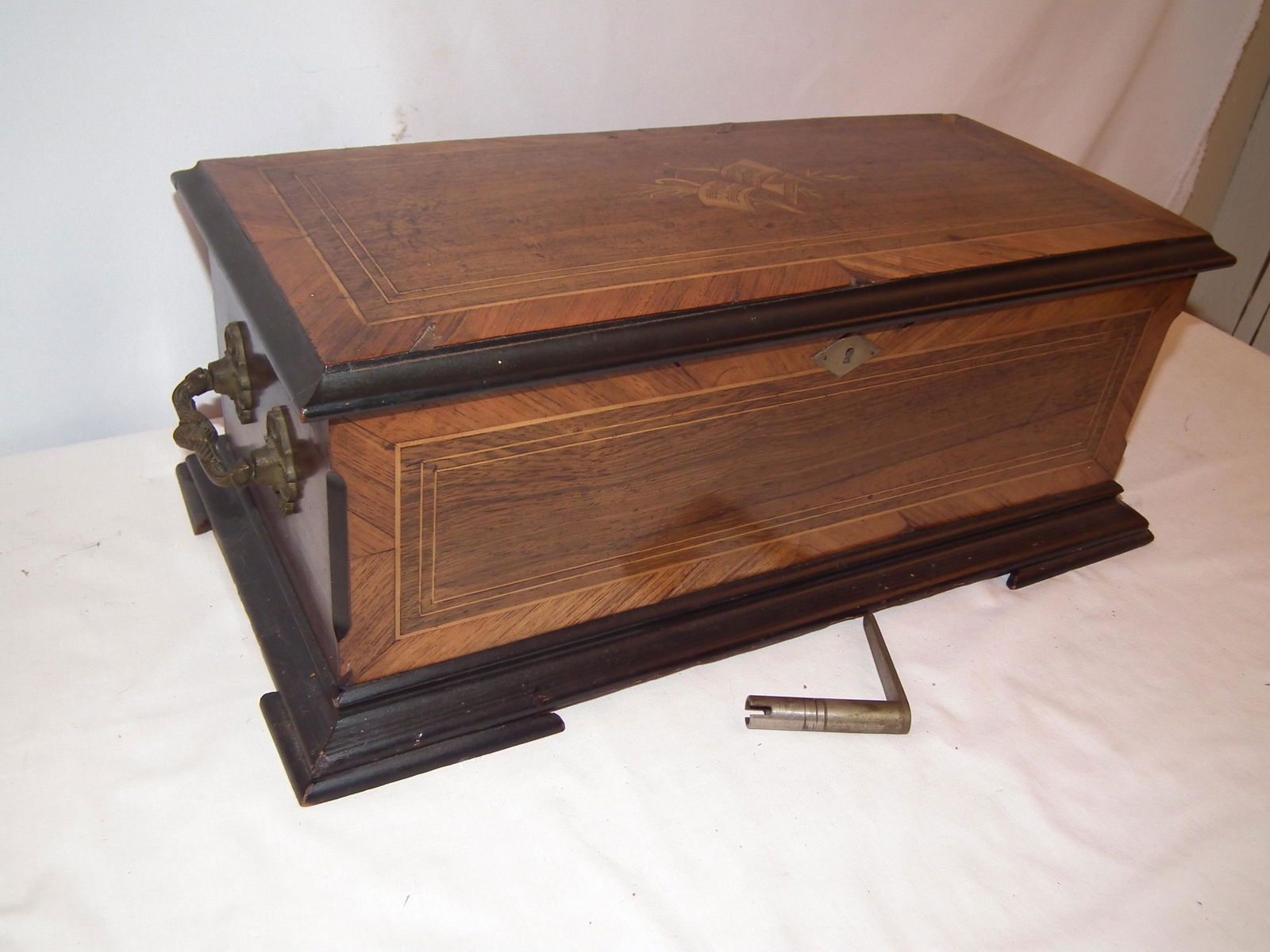 JACOT SWISS 8 TUNE MUSIC BOX - Jul 12, 2020 | Americana Auctions in MA