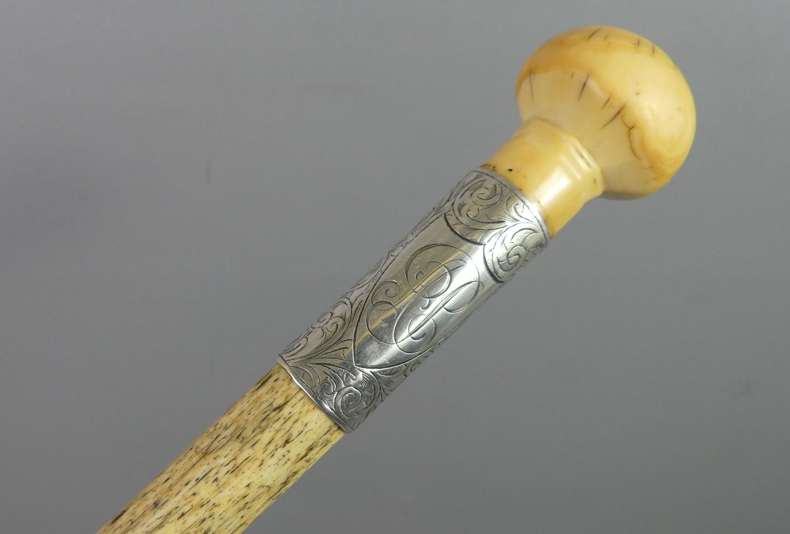 WHALE BONE & STERLING CANE - Mar 26, 2023 | Americana Auctions in MA