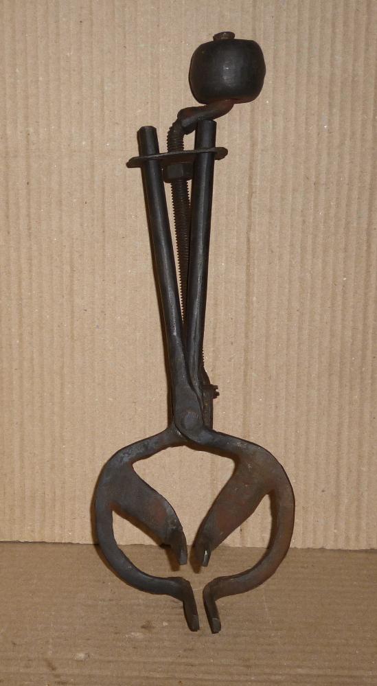 THE PEAR OF ANGUISH WOMEN TORTURE INSTRUMENT (#0046) on Oct 20, 2021 ...