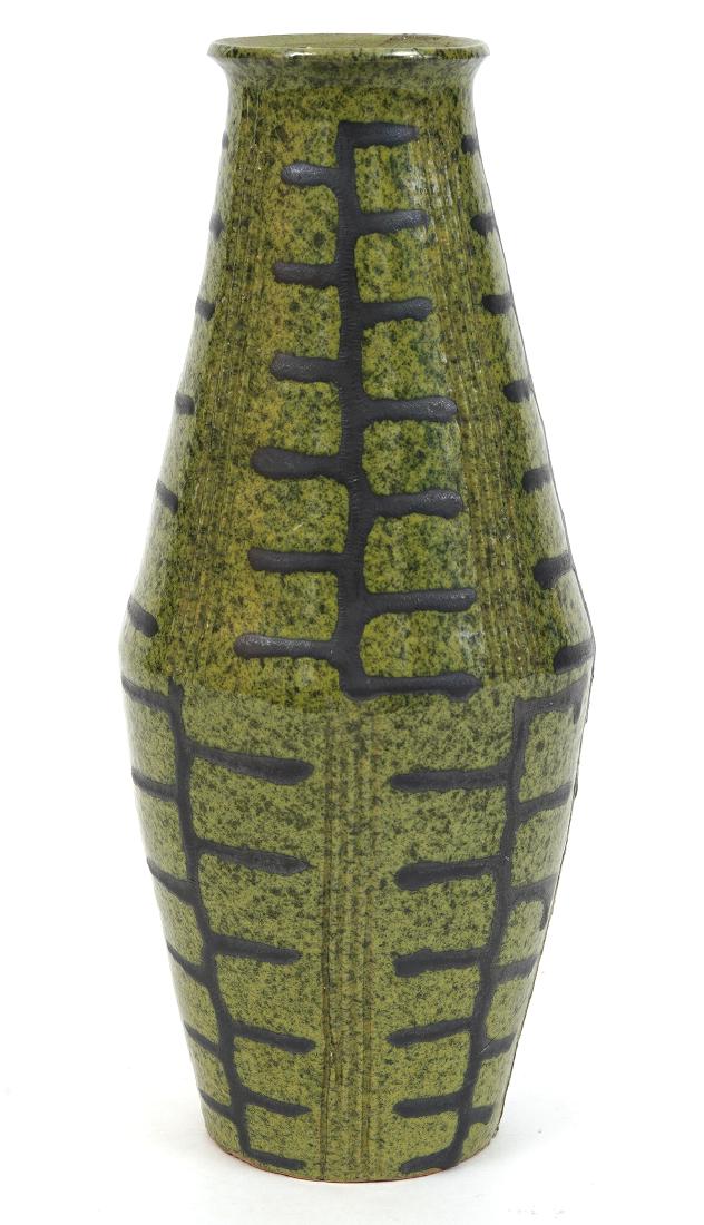 Jarko Zavi Green Ceramic Vase - Jul 18, 2019 | Abington Auction Gallery ...