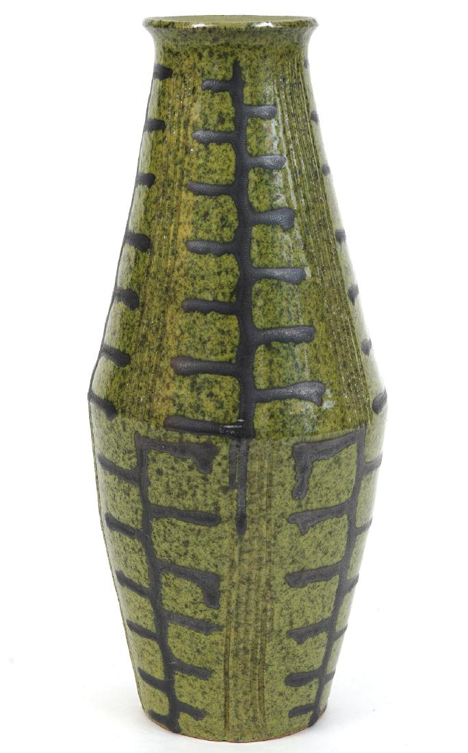 Jarko Zavi Green Ceramic Vase - Jul 18, 2019 | Abington Auction Gallery ...
