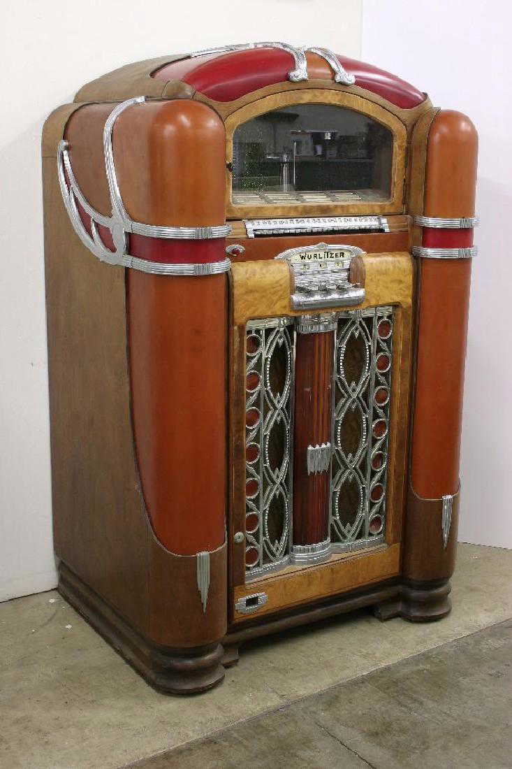 Vintage Wurlitzer Model 800 Jukebox Vintage Wurlitzer Model 800 Jukebox