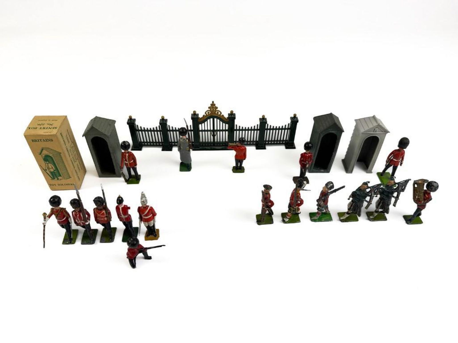 Lot Of Britains Figures Sentry Boxes #329 Department 56 Buckingham ...
