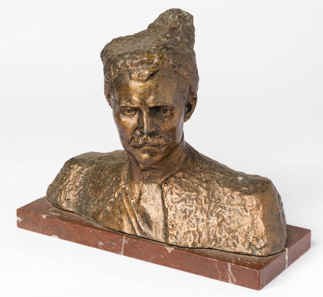 Soviet Bronze Bust Of Vasily Ivanovich Chapayev (1887-1919) Auction