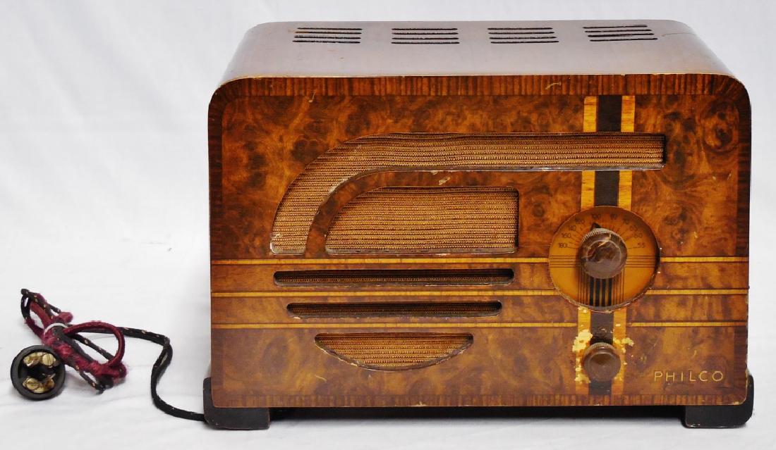 Philco Radio Model 37-600 - Dec 30, 2017 | Rentzel's Auction Service ...