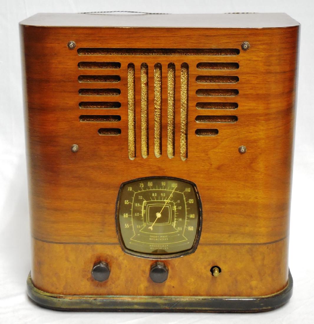 International Radio Corporation Shortwave Radio