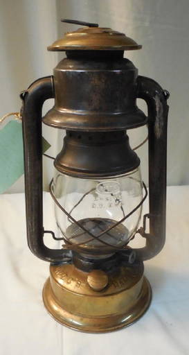 Embury Mfg.; No. 2 C.b.; Warsaw, Ny Lantern