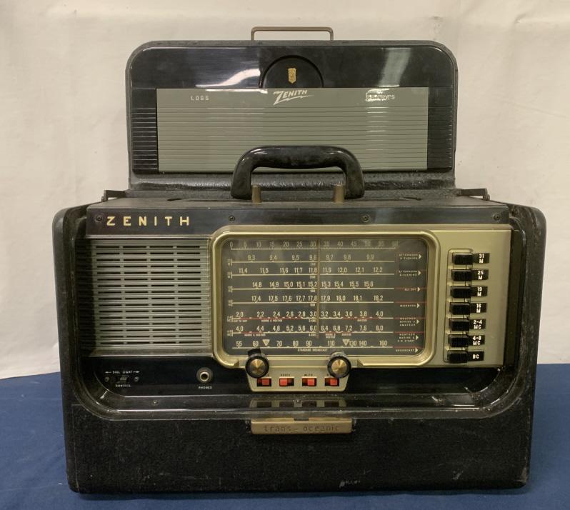 Zenith Wave Magnet Trans Oceanic Radio