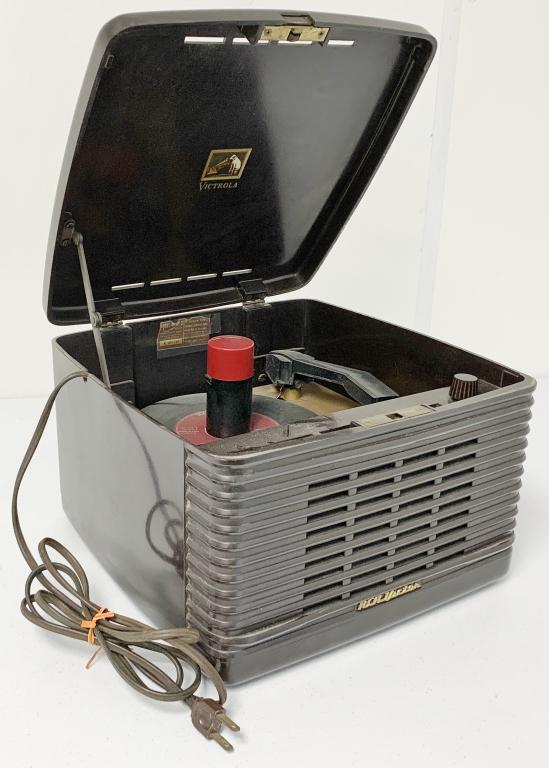 RCA Victor Model 45-EY-3 Record Player (#0455) on Apr 16, 2022 ...