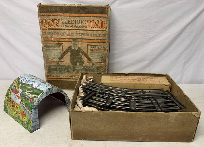 Lionel Train Track & Original Box & Marx Tunnel (#0105) on Dec 17, 2022 ...