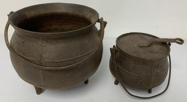 Lot Of 2 Cast Iron Kettles Auction