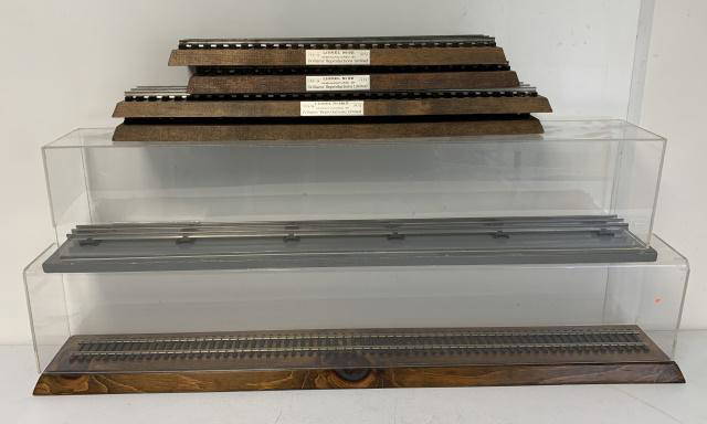 (6) Lionel Display Bases/cases