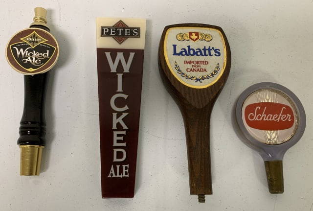 (4) Schaefer, Labatt's, Pete's Beer Tap Handles Auction
