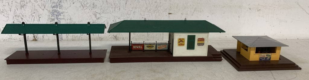 Lot Of 3 Lionel Pcs- Station Platforms/newsstand Auction
