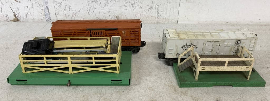 Lot Of 2 Lionel Operating Cattle Car & Milk Car Auction