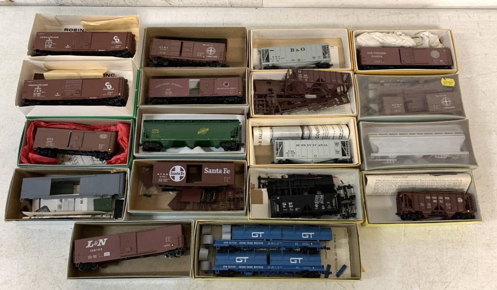 18 Ho Train Cars-e&b Valley, Front Range Auction