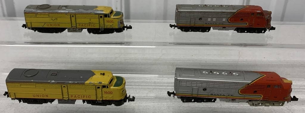 4 N Scale Train Engines; Rapido And Trix Auction